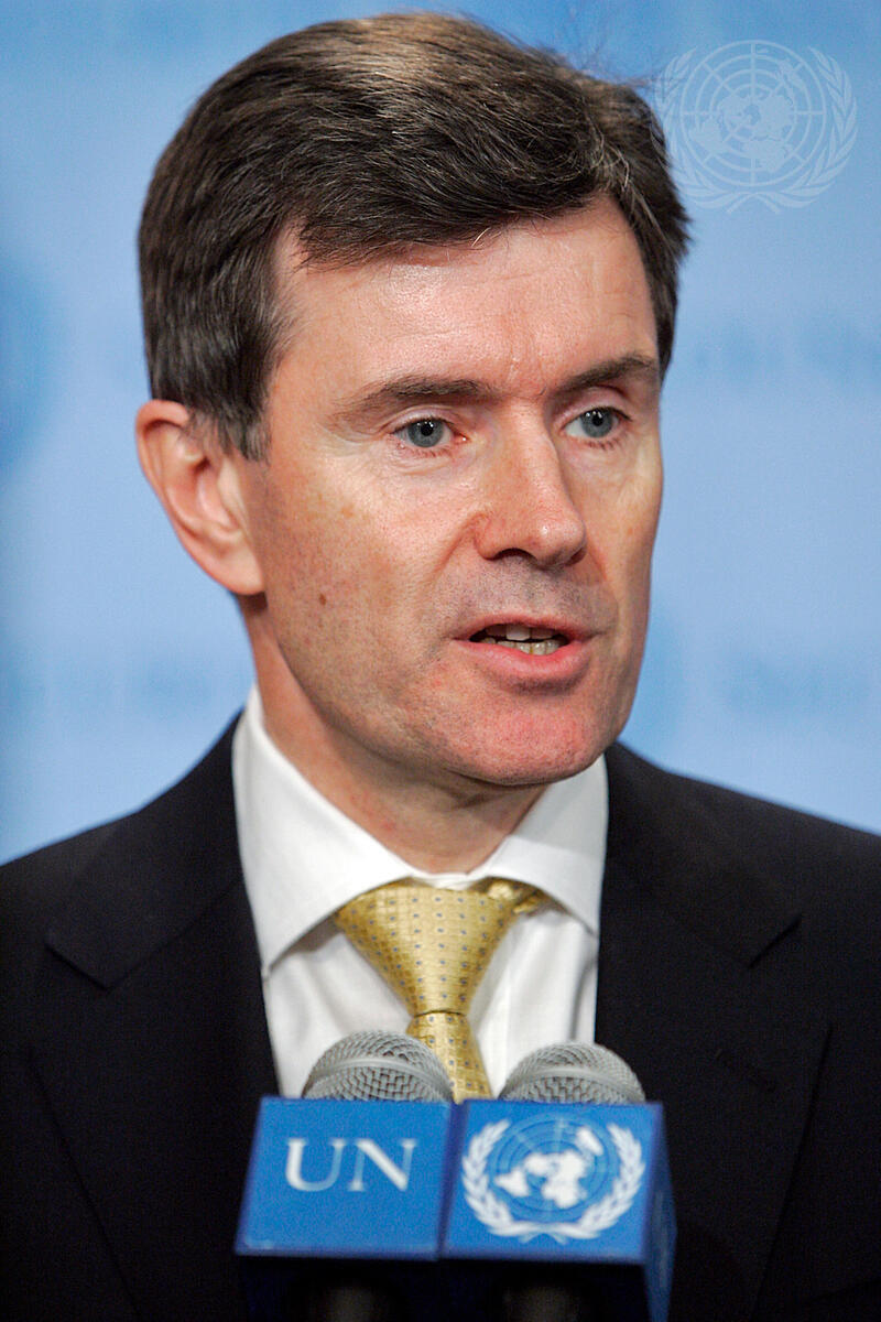 UK Representative Briefs Correspondents | UN Photo