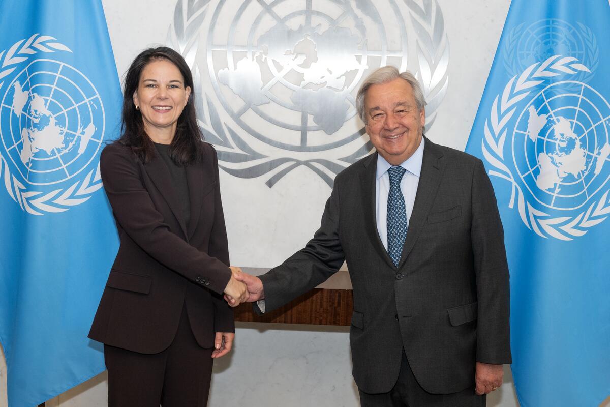 Secretary-General Meets with President of General Assembly | UN Photo