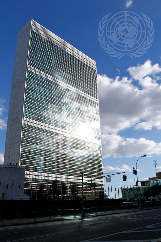 UN Secretariat Building on Eve of Assembly's 67th General Debate | UN Photo