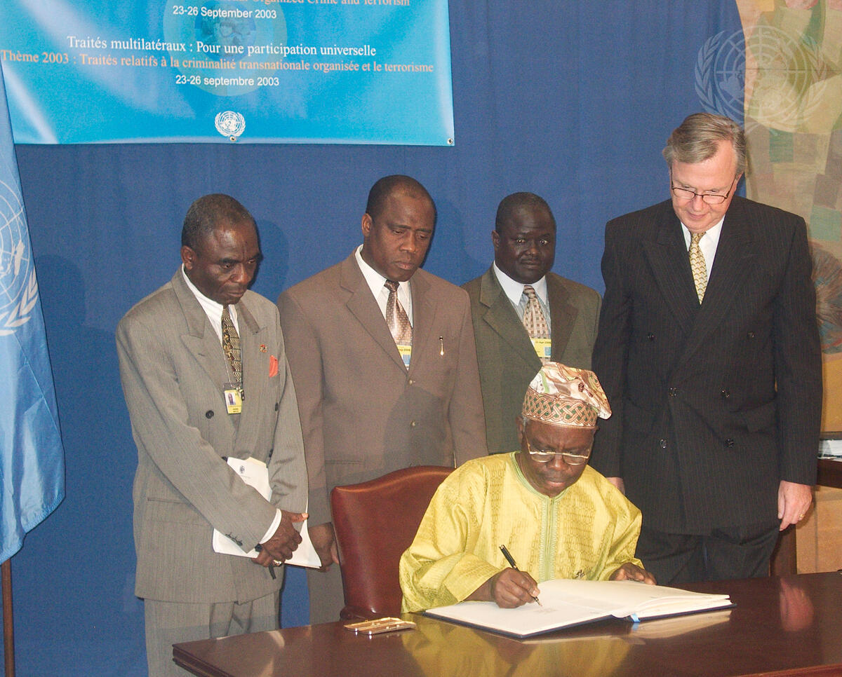 Nigeria Signs Convention and Final Protocol | UN Photo