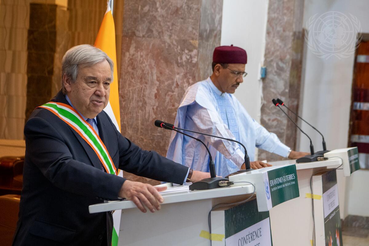 Secretary-General Meets with President of Niger | UN Photo